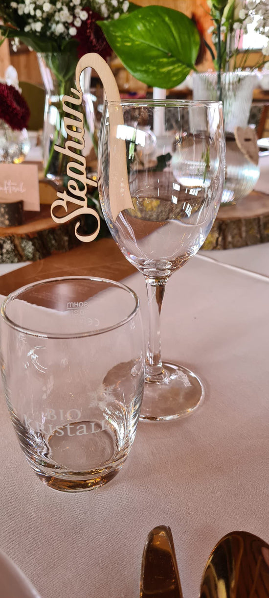 Platzhalter zum Einhängen am Glas – Timos holzWerkstatt